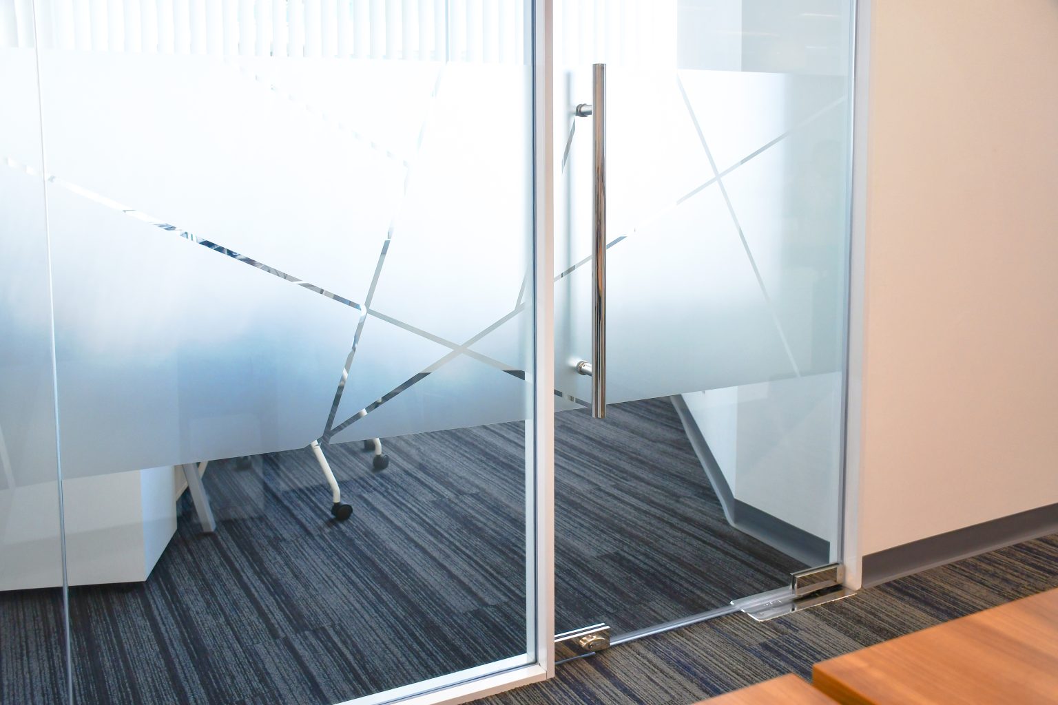 How Office Window Design Helps Improve the Productivity and Well-being ...
